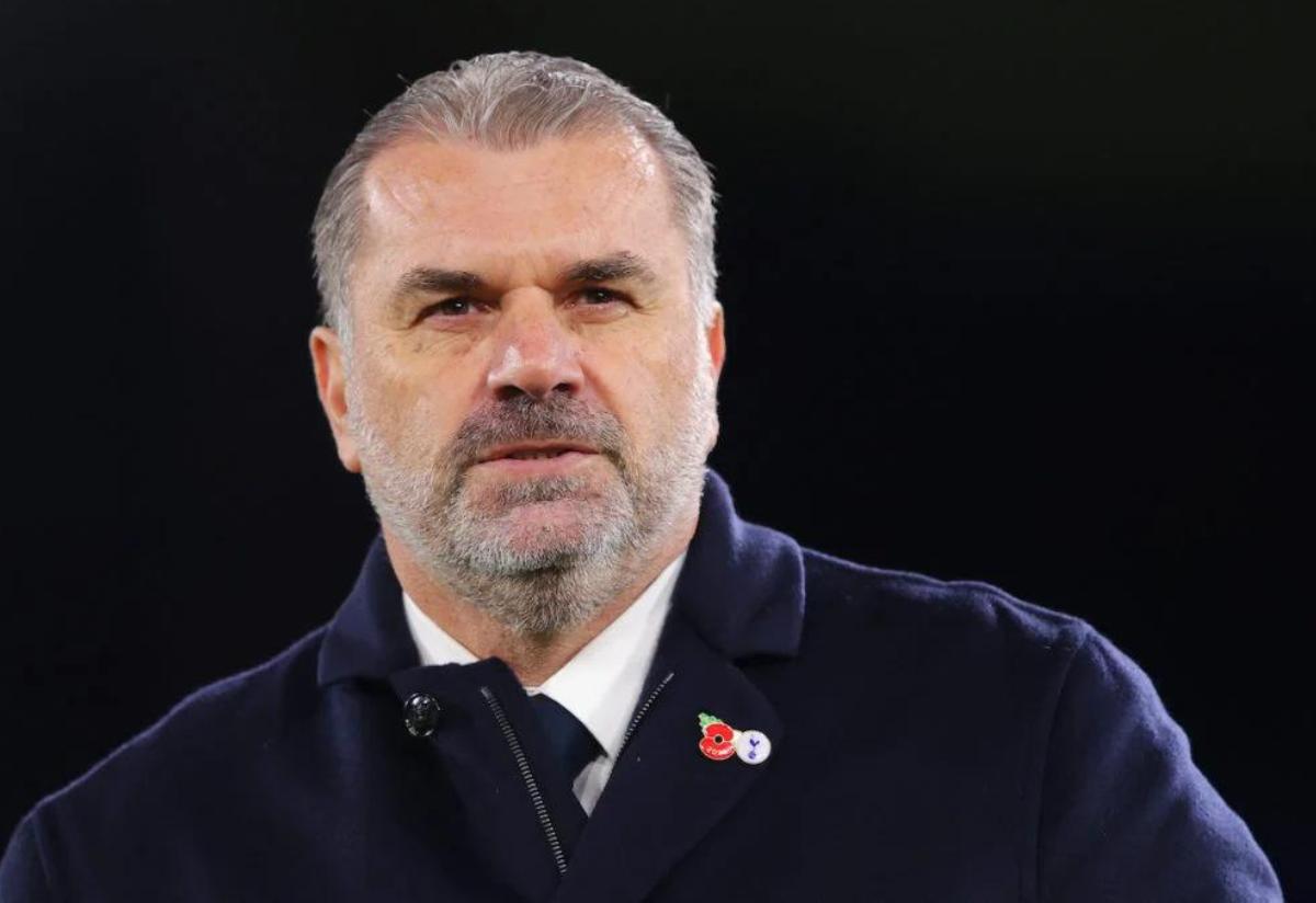 Tottenham boss Ange Postecoglou proven right as Djed Spence struggles