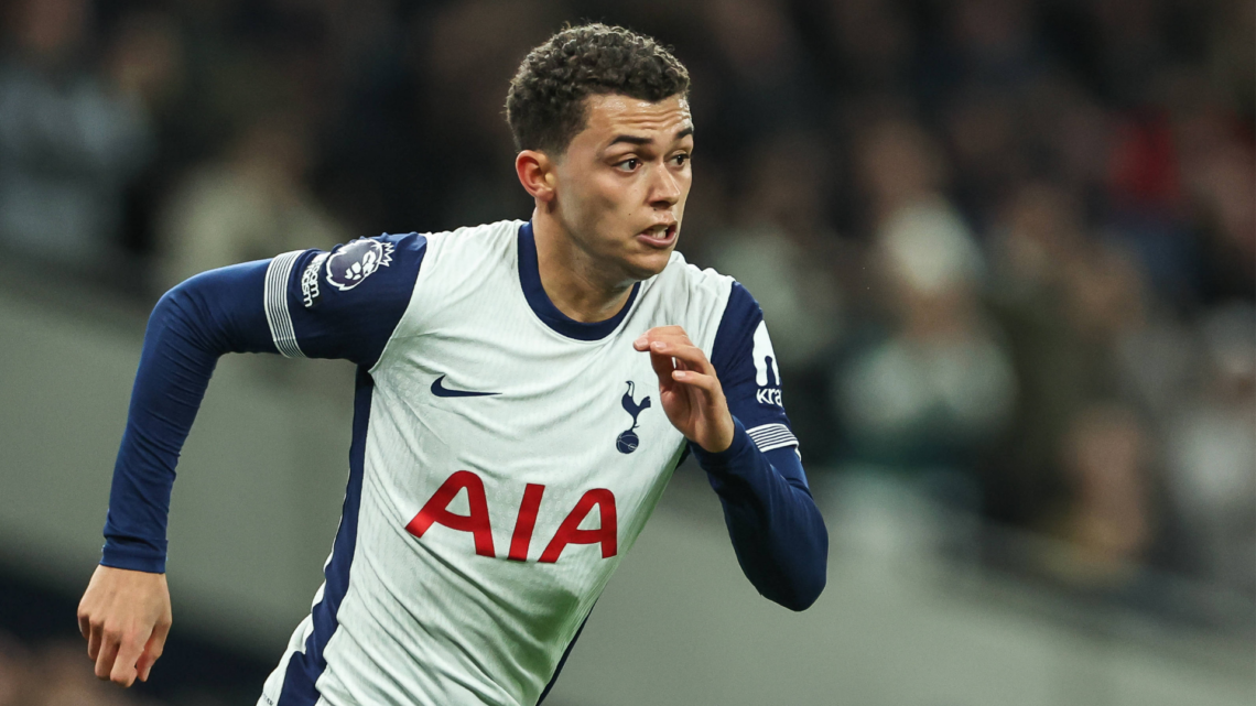 Brennan Johnson in fresh injury scare as footage emerges from Tottenham training