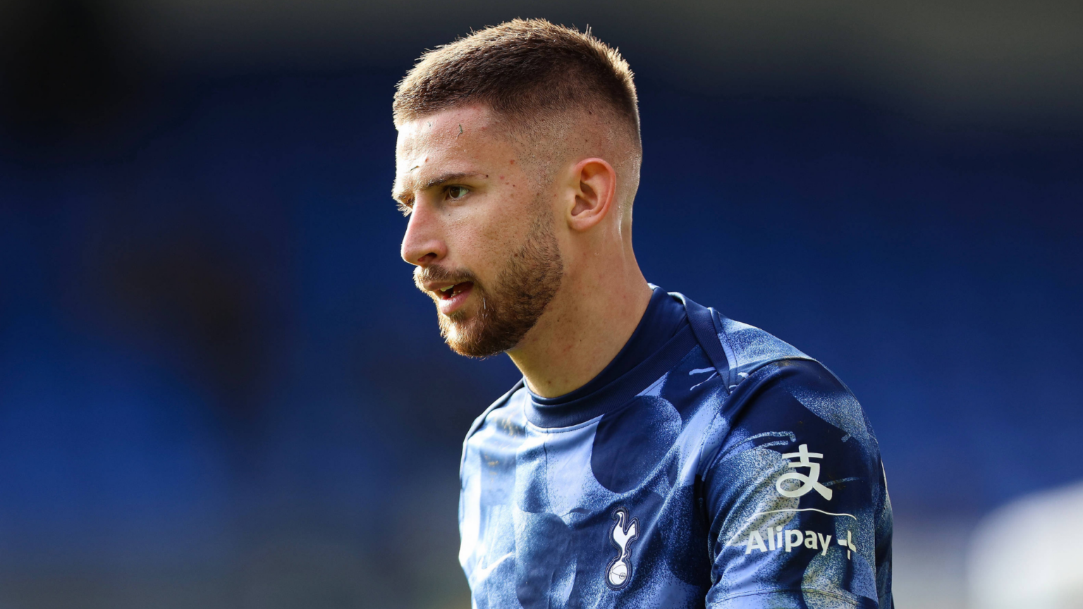 Tottenham star speaks out after undergoing unexpected surgery